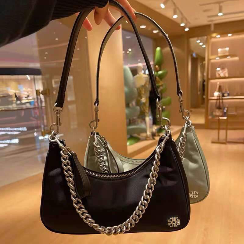 TÖRY BÜRC# MERCER NYLON CRESCENT SHOULDER BAG w/ SLING | Shopee Philippines