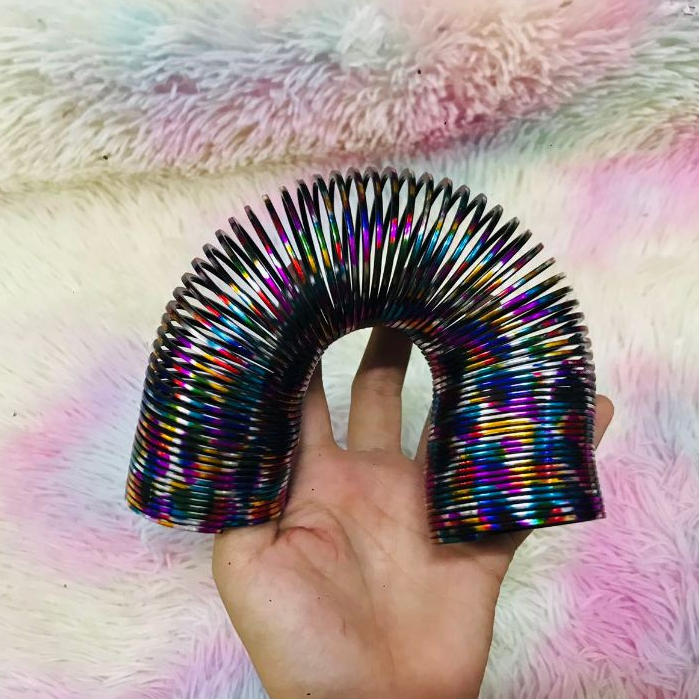 COD KIDS SLINKY AMAZING Cozy Magic Rainbow spring Puzzle Spring Circle ...