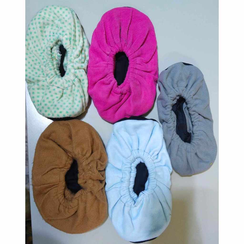 1 PAIR FOOT RUG / SHOE RUG , SHOE COVER for KIDS TO ADULT - UNISEX ...
