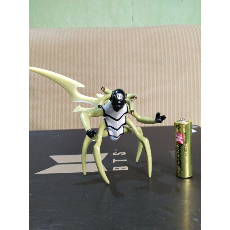 Ben 10 Stingfly Action Figure, 4 3/4"2006 Bandai | Shopee Philippines