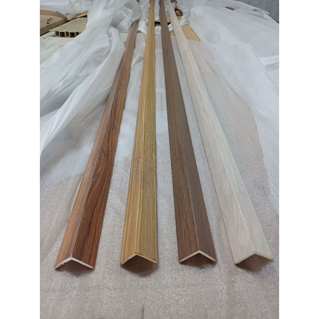 WPC Corner Angle Trim For WPC Fluted Wall Panel Size 2.5cm x 2.5cmm x ...