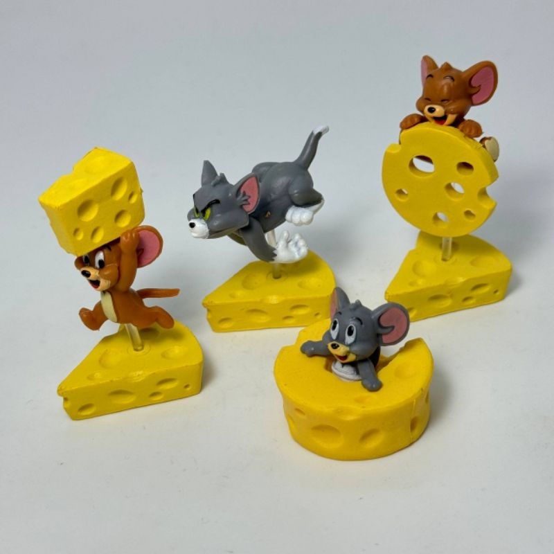 Tom and Jerry Cheese Chase Set of 4 T-ARTS Figurines | Shopee Philippines