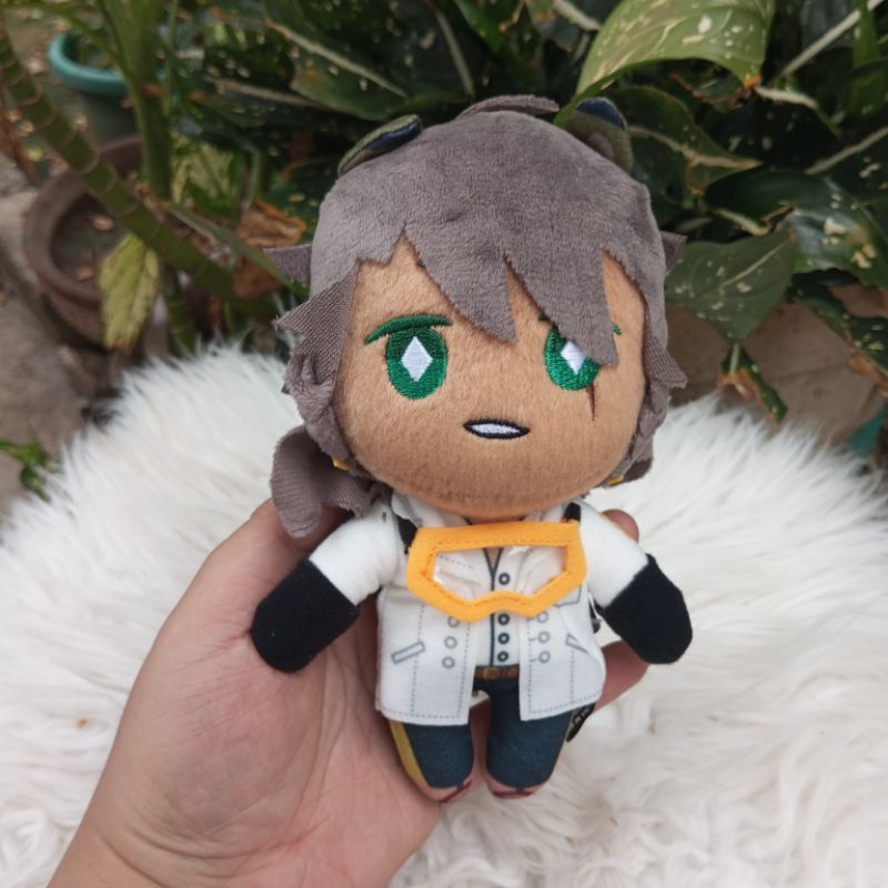 DISNEY Twisted Wonderland LEONA KINGSCHOLAR Lab Coat Plush Charm | Shopee Philippines