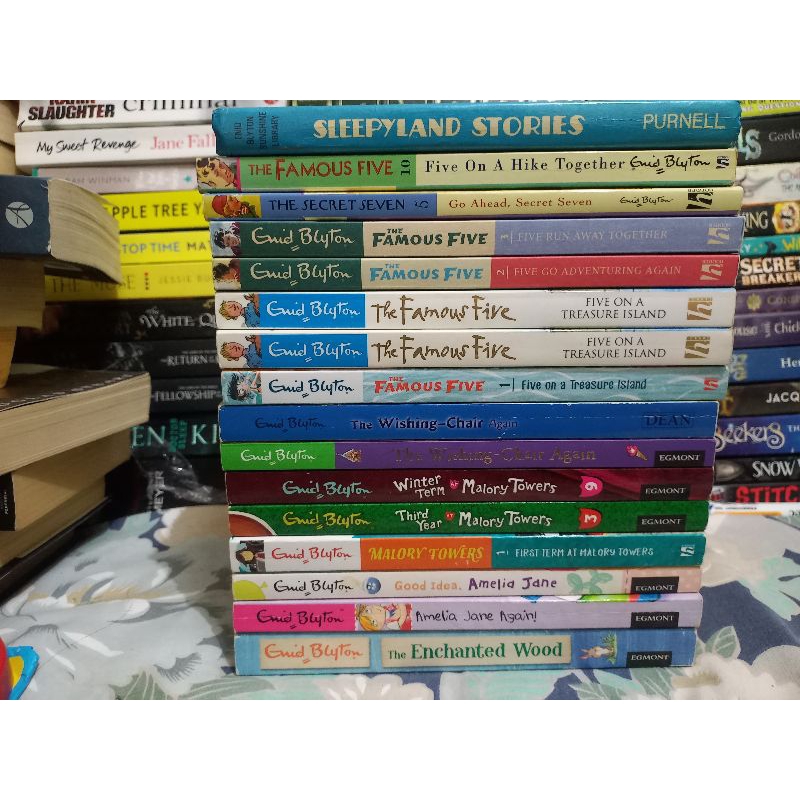 ENID BLYTON'S BOOKS THE CASTLE OF ADVENTURE THE RAT A TAT MYSTERY ...