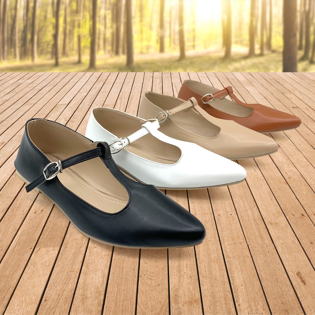 R&A270 Flat Pointed Toe w/ Buckle Vamp Strap in Plain Leather Doll ...