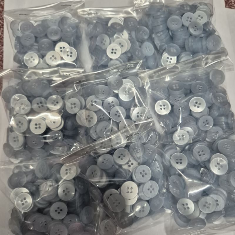 CLEAR BUTTON SOLD PER 1 GROSS (144PCS PER PACK) | Shopee Philippines