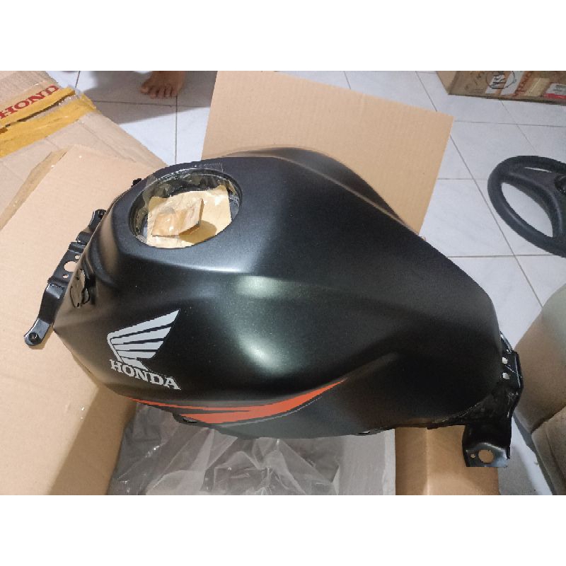 original gas tank of cbr 150r v4 | Shopee Philippines