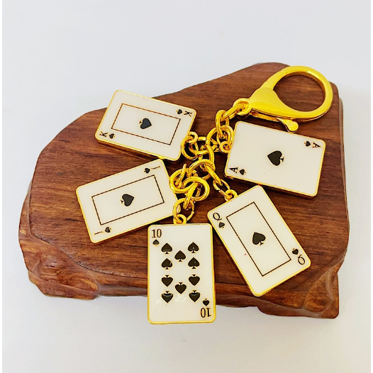 Fengshui 2024 "Winning Cards" Windfall Amulet | Shopee Philippines