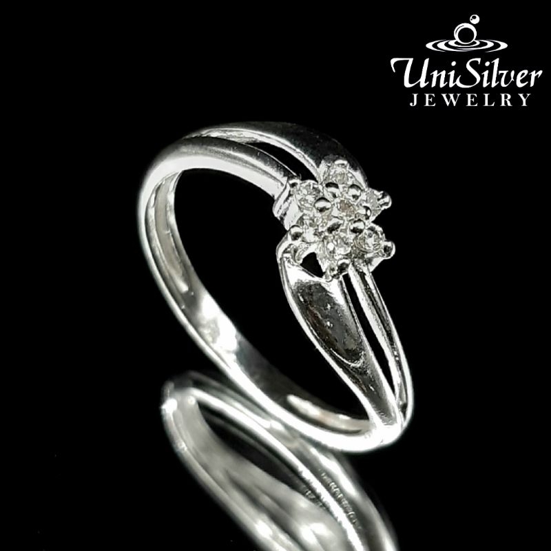 Unisilver 925 Sterling Silver Split-Shank Flower Ring (RS545-1001 ...