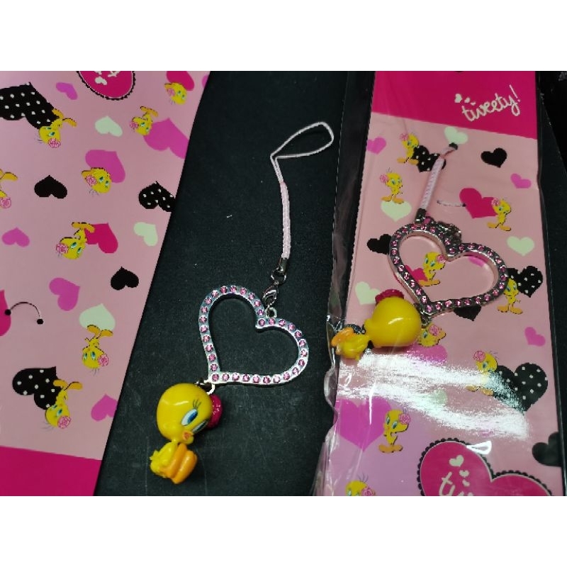 Tweety bird key chain warner brothers | Shopee Philippines