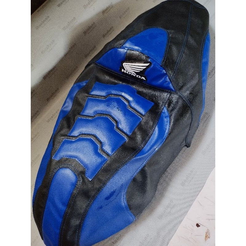 XRM V1V2 Camel back seat cover Only | Shopee Philippines