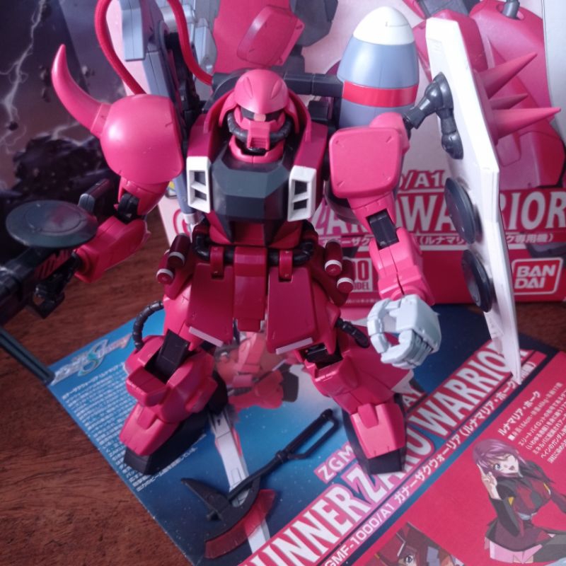 Pre loved Bandai 1/100 Gunner Zaku Gundam mecha robot model kit ...