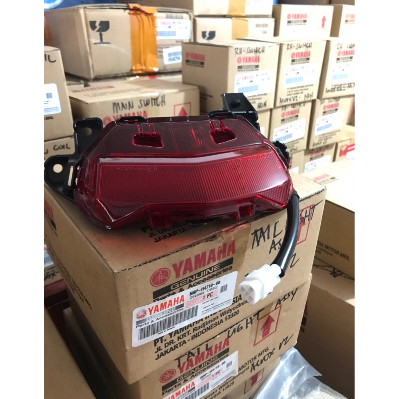TAIL LIGHT ASSY AEROX V2 / YAMAHA GENUINE | Shopee Philippines