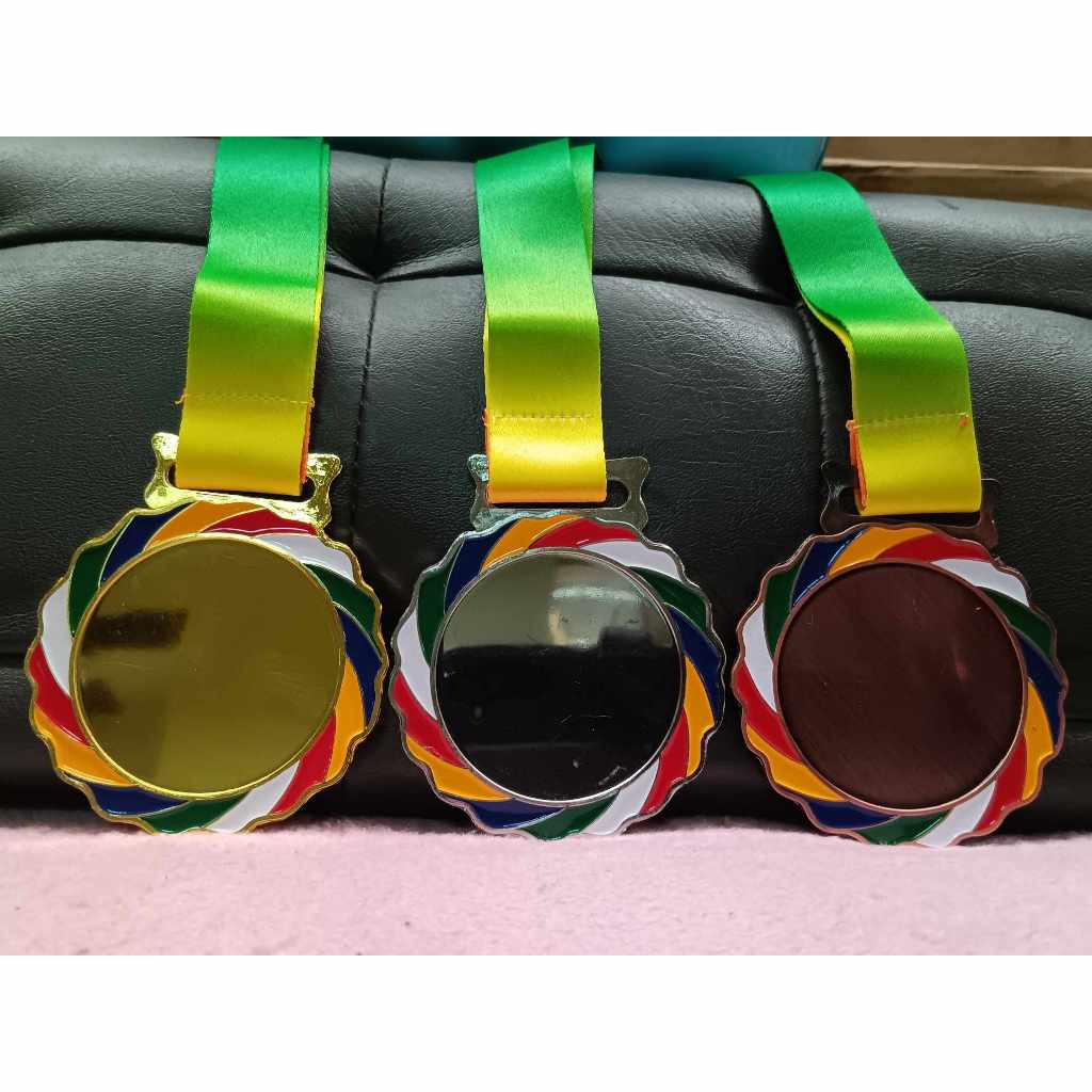 NEW , BLANK MEDAL 7cm MULTI-COLORED LACE GOLD/SILVER/BRONZE AVAILABLE ...