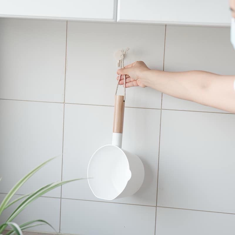 Nordic Muji-Inspired PP Plastic Dipper with Wooden Handle for Kitchen ...