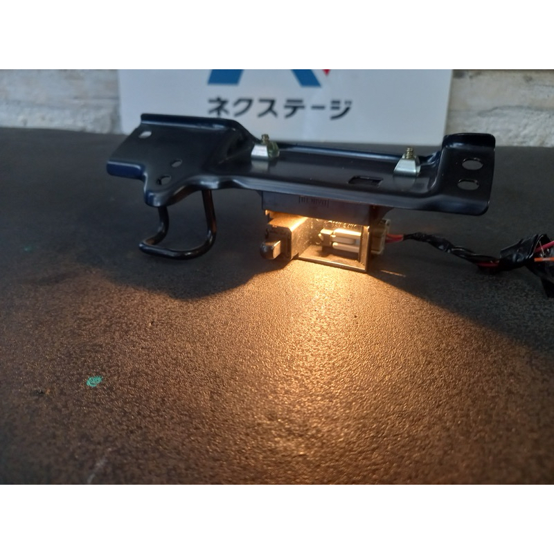 HONDA CRV Gen 2-2.5 Glove Compartment Light | Shopee Philippines