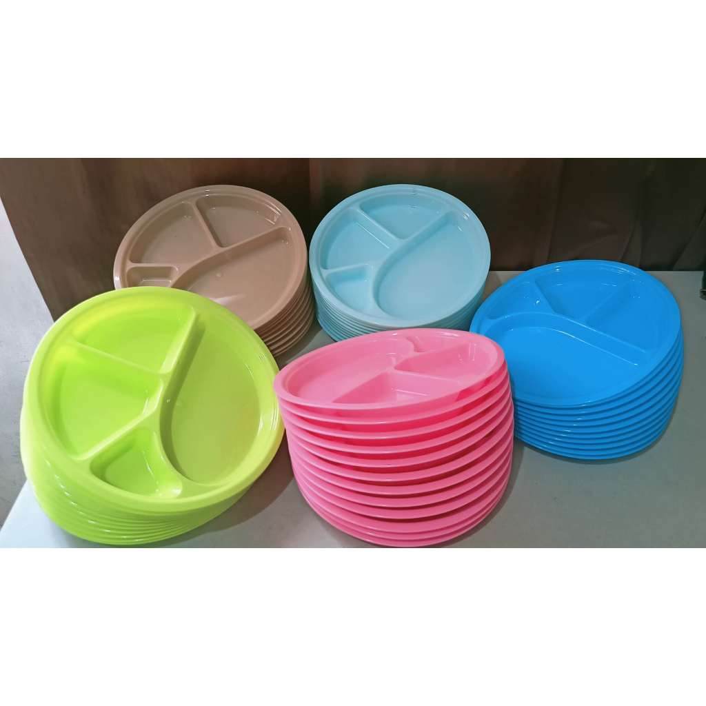 SMILE 12PCS Four Compartment Reusable Divided Round Plastic Plate ...