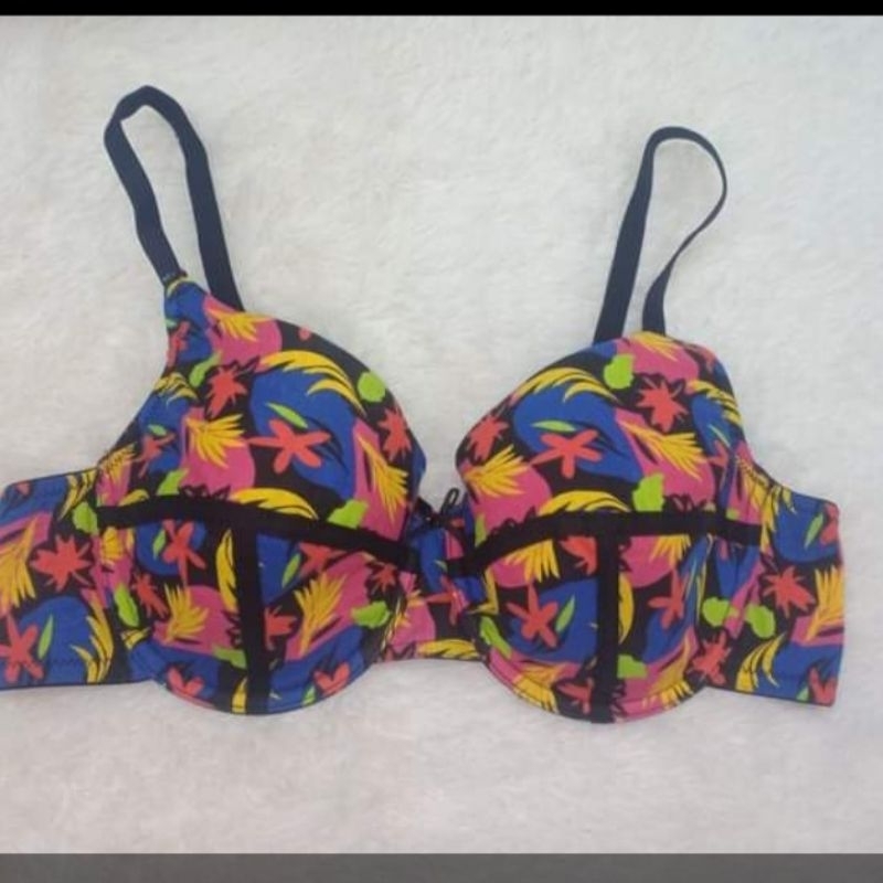 AVON SAMANTHA/ /DEBBIE / JAMILA/ DIANA/ KATE/ JUANA/ TINA/ MYLENE ...