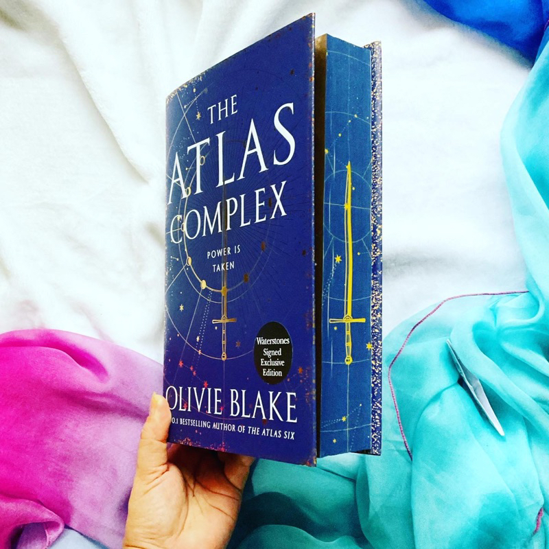 SIGNED EXCLUSIVE The Atlas Complex by Olivie Blake | Shopee Philippines