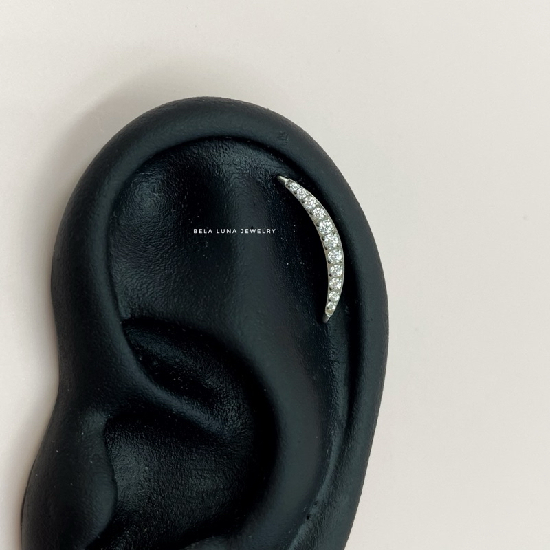 Titanium Crescent Moon Internally Threaded 16G Labret | Sold per piece ...