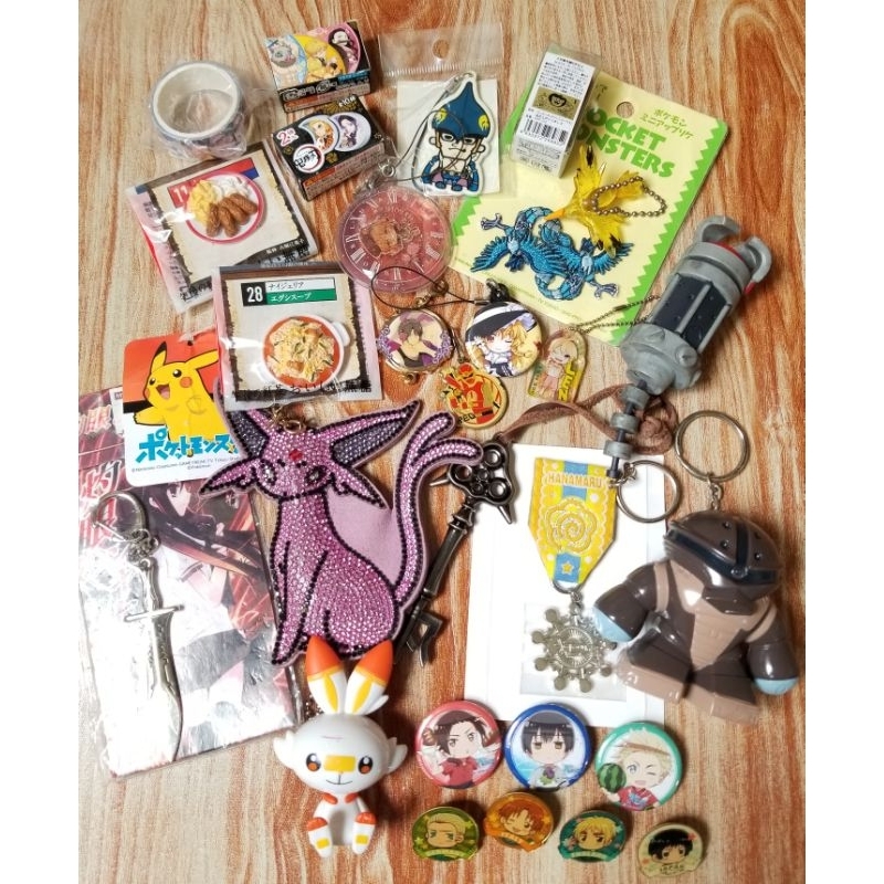 Assorted Anime And Characters Figure Keychains Mini Charms Espeon ...