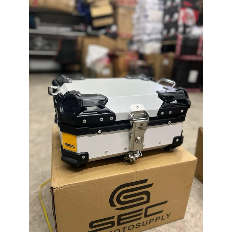 NEW ‼️ 45L-55L ALLOY TOP BOX with backrest & baseplate (COD) | Shopee ...