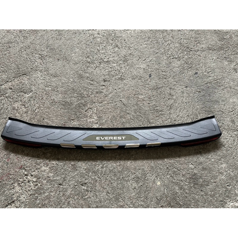 Ford Everest 2023-2026 Rear Step Sill | Shopee Philippines