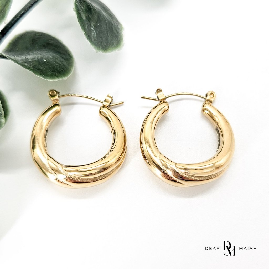 XE853 / ELEGANT LOOP EARING / STAINLESS STEEL / GOLD PLATED | Shopee ...
