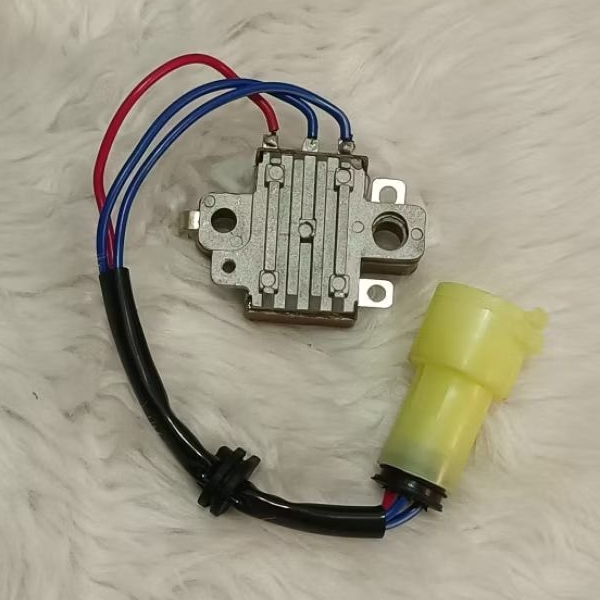 Alternator IC Voltage Regulator 12V for Isuzu 4JA1, Sportivo, Toyota ...