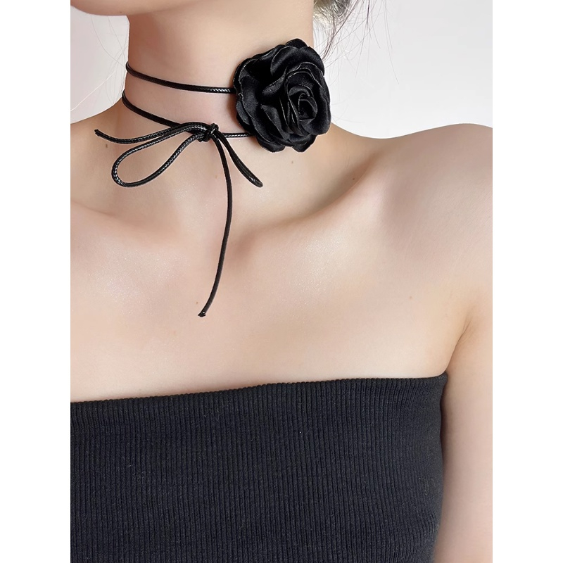 Fashion Retro Black Rose Choker Flower Necklace Choker Female Laced-Up ...