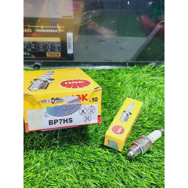 NGK| SPARKPLUG C7HSA/ D6HA/ BP7HS | Shopee Philippines