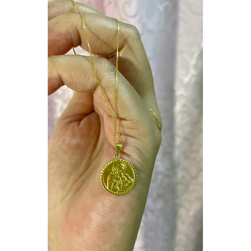 PAWNABLE 18K Saudi Gold Foxtail Chain with Mother and Child Pendant ...