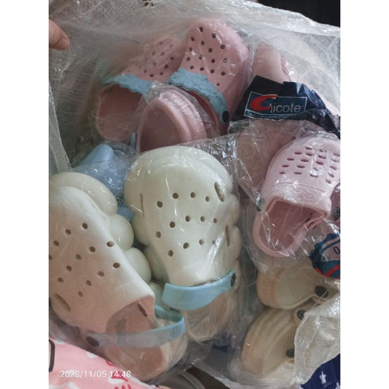 crocs inspired for kids random design | Shopee Philippines
