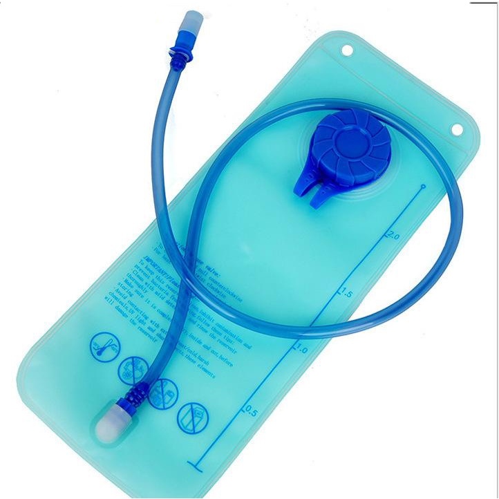 【Topway】Portable 2L Bicycle Riding Outdoor Water Bag Travel Hiking ...