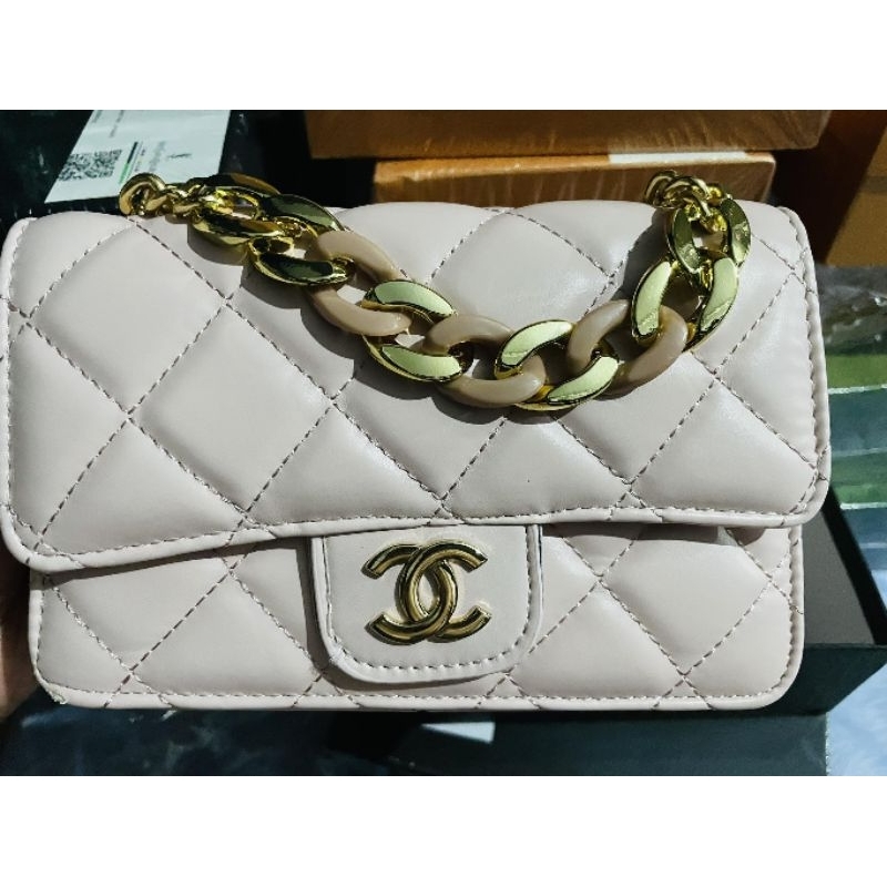 Channel Chain Bag brand new (complete inclusion box, receipt, dust bag ...