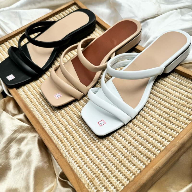 Freya 1 inch Fashionable Trendy Block Heels for Womens Heels Sandals ...