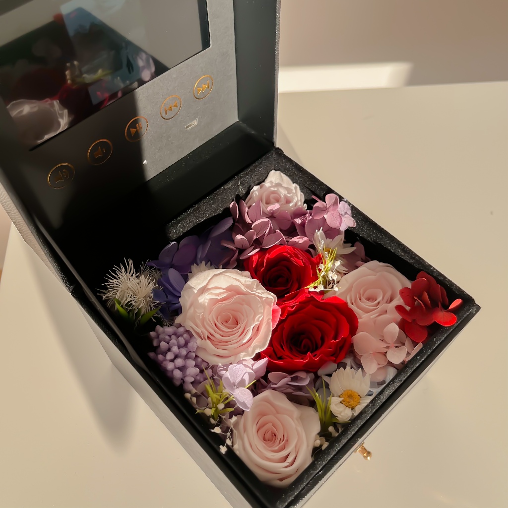 Ben & Bart Film Player with Preserved Flowers | Shopee Philippines