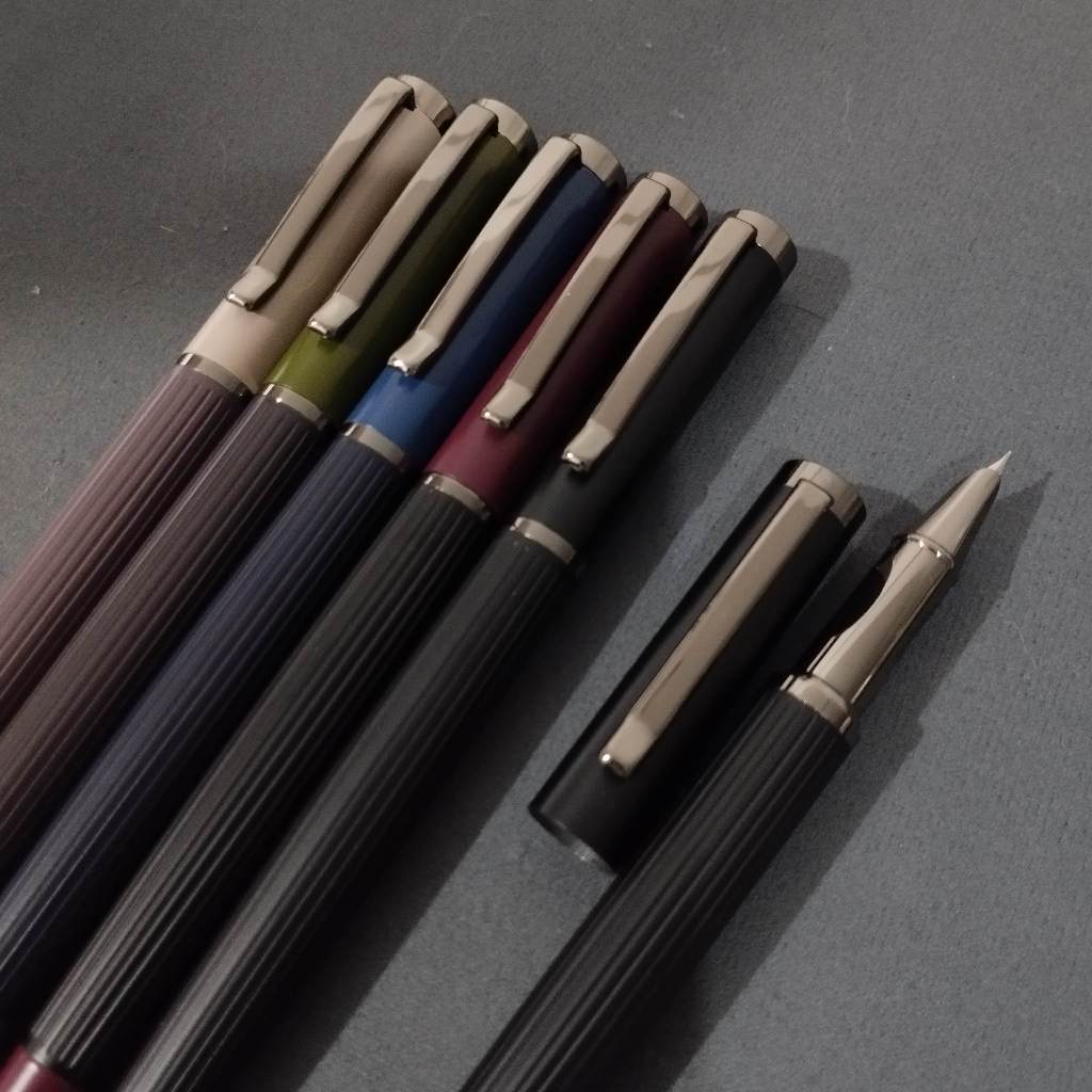 PAILI / YIREN Fountain Pen made by WING SUNG - Size 5 / Hooded ...