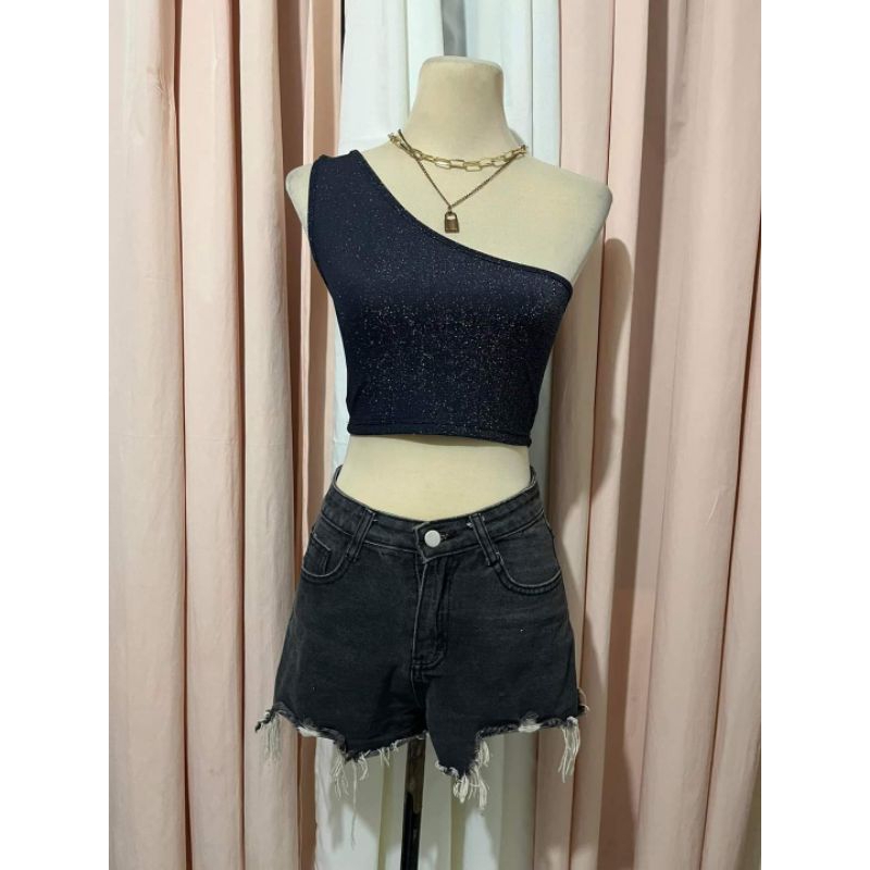 Brand new one side/venus cut crop top. small on tag | Shopee Philippines