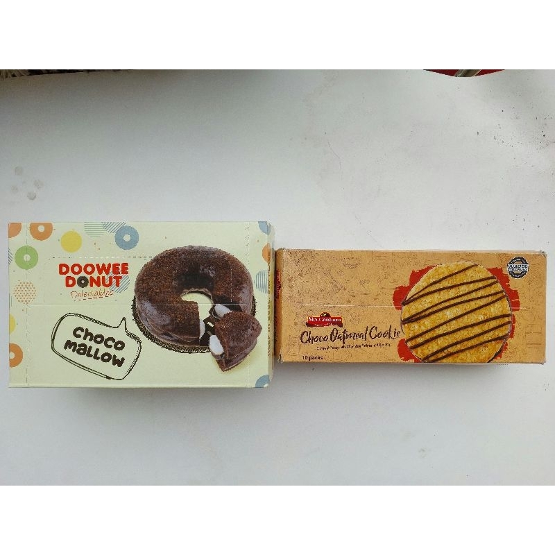 [REBISCO] Mrs Goodman Choco Oatmeal Cookie & DooWee Donut Choco Mallow ...