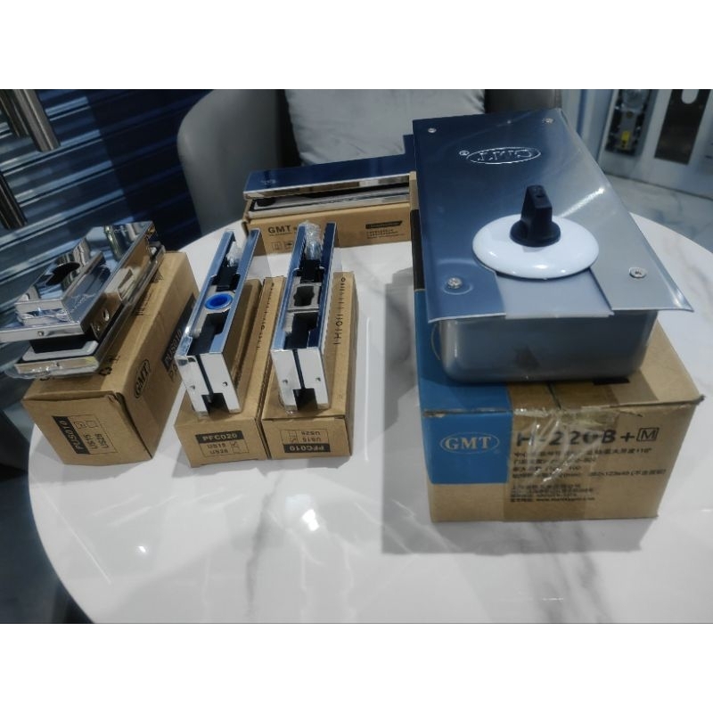 GMT per set including top,bottom patch,patch lock, pivot & floor hinge ...