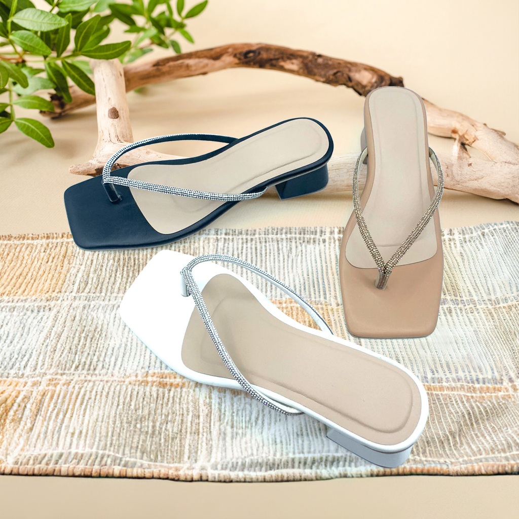 R&A931 1.5 Inch Square Toe with Rhinestone T-Shaped Toe Strap in Flare ...