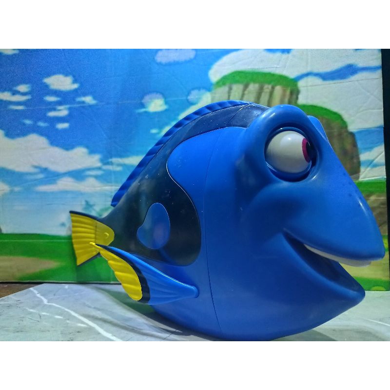 2015 Bandai/Disney Pixar (Finding Dory) Talking Dory Battery Operated ...