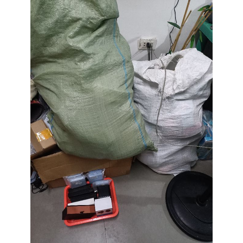 ibat ibang itams yan | Shopee Philippines