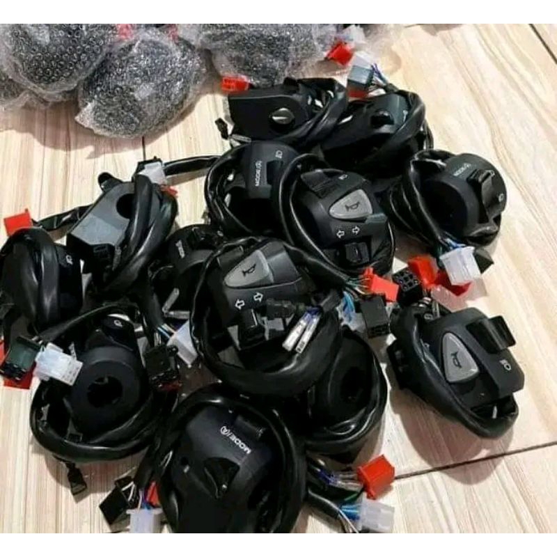 HANDLE LEFT SWITCH FOR ADV PCX 150 PLUGI IN PLAY | Shopee Philippines
