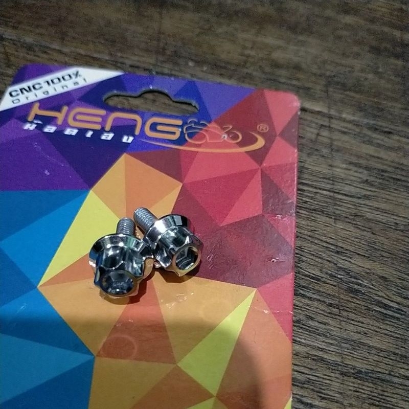 honda click v2/v3 Airbox bolts set( 7 pcs flower type ( Legit heng ...