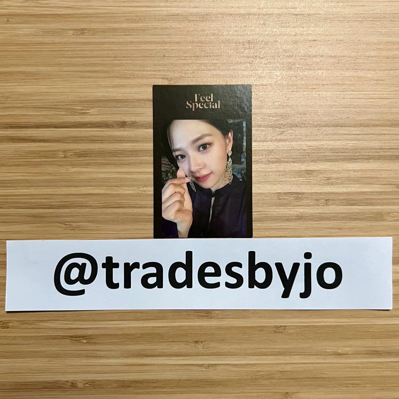 TWICE - Feel Special FS Jeongyeon FS Border Heart Official Album ...