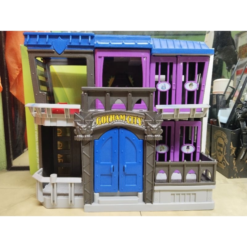 Fisher Price Imaginext DC Super Friends BATMAN GOTHAM CITY Jail Playset ...