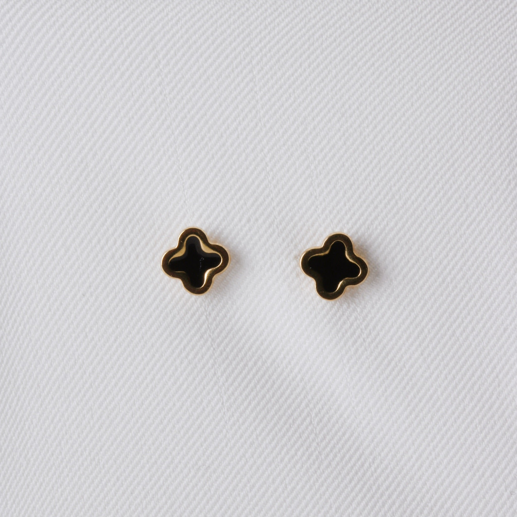 Sparkles by Olivia Manila Black Micro Clover de Roscas earrings ...