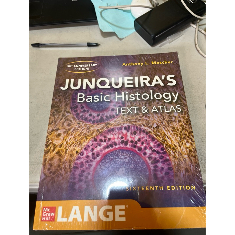 Junquera's Basic Histology Text and Atlas 16 edition By. Anthony L ...